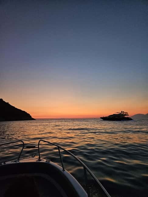 Sarandë: Sunset boat tour with local wine - The Itinerary Breakdown