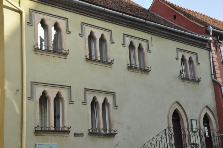 SB07 -Private Tour Exploring Sighioara, Biertan & Mlâncrav - An In-Depth Look at the Tour Experience