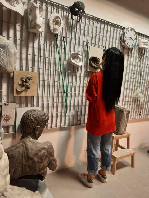 Sculpture in Florence: Classic Clay Modeling Class - Analyzing Price and Value