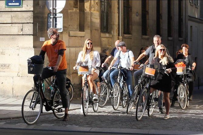 Secret Paris Tour on a dutch bike - The Biking Experience