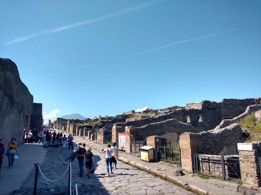 Secrets of Pompeii: Unforgettable Journey! - The Riches of Pompeii Uncovered