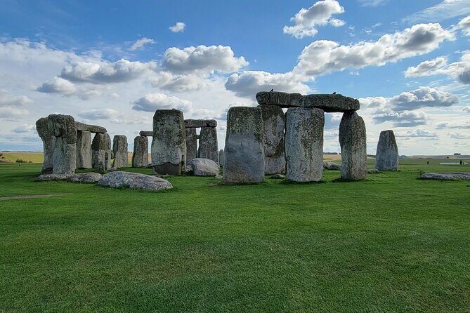 Secrets of Stonehenge Private Half-Day Tour from Bath - The Allure of Early Access and How It Benefits You