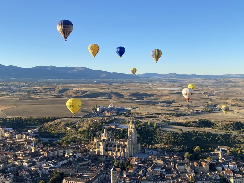 Segovia: Hot-Air Balloon Flight with Optional 3-Course Lunch - The Landing and Celebration