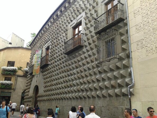 Segovia Private 5 hours Tour from Madrid with Hotel Pick up - Introduction