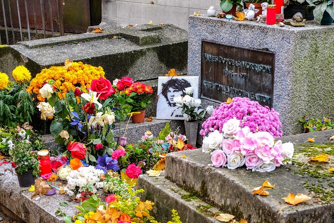Self-Guided Tour of Celebrity Graves at Père-Lachaise Cemetery - Starting Point and First Impressions