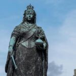 Self-Guided Walking Tour of Windsor Town with Mobile App - The Long Walk and Royal Views