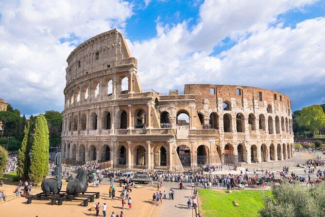 Semi-private tour: Colosseum & Ancient Rome VIP - The Included Amenities: Comfort and Connectivity