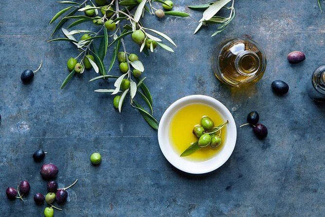 Semi Private Wine and Olive Oil tour (Transfer & Lunch Incl.) - What Makes This Tour Stand Out?