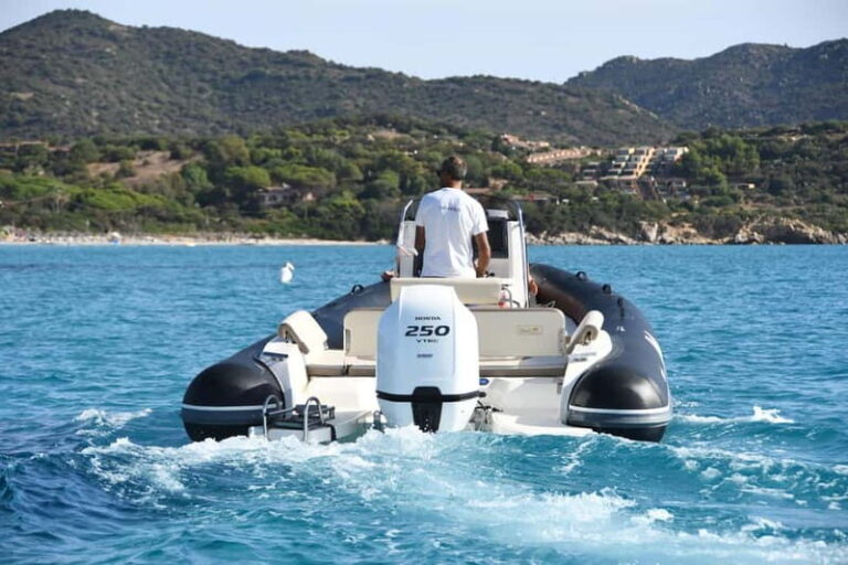 Serpentara-Punta Molentis rubber boat tour with snorkeling - Exploring Serpentara Island