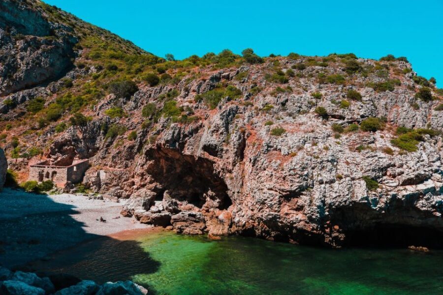 Sesimbra: Arrábida Beaches & Caves Boat Tour with Snorkeling - Authentic Experiences and Testimonials
