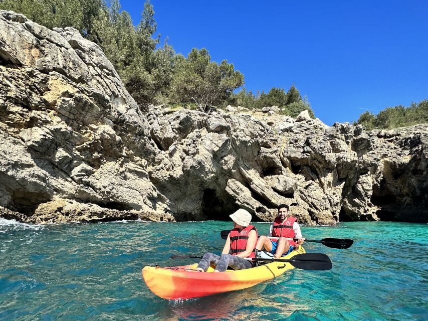 Sesimbra: Arrábida Natural Park Kayak Tour - The Itinerary in Detail
