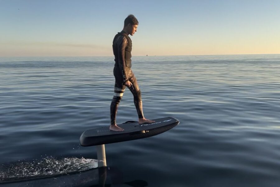 Sesimbra efoil lessons - What’s Included and What to Consider