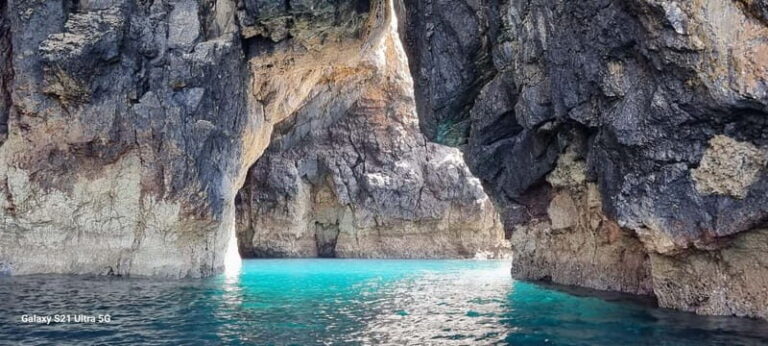 Sesimbra: Private Boat - Beach and Caves - The Highlights and What You Should Know