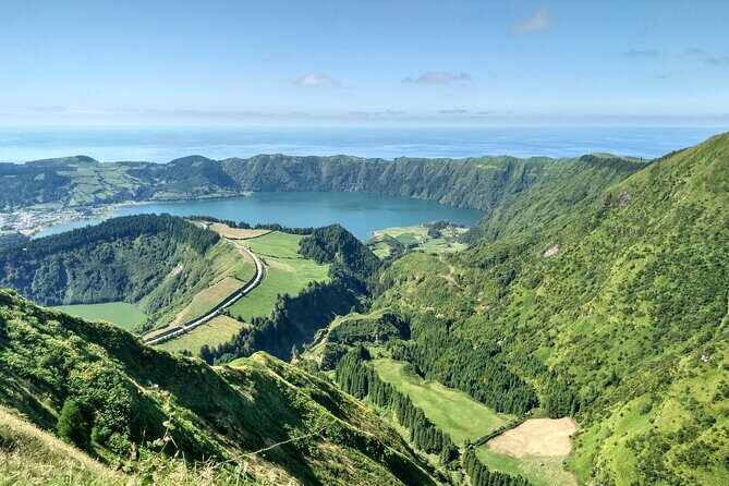 Sete Cidades and Lagoa do Fogo Volcanic Lakes Guided Tour - A Step-by-Step Breakdown of the Itinerary