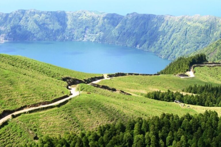 Sete Cidades Azores 4x4 Day Tour from Ponta Delgada - Why This Tour Offers Value