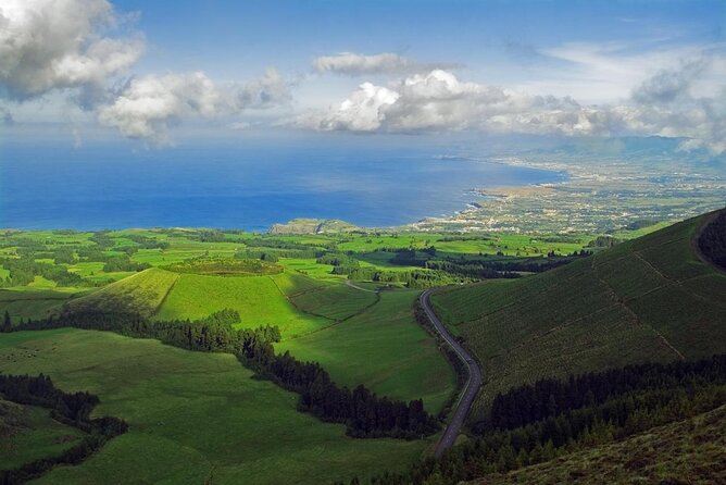 Sete Cidades by Van (half day) - Key Points