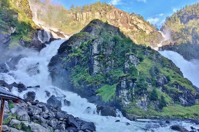 SEVEN WATERFALLS TOUR: Private roundtrip to the Hardanger Fjord, 12 hours - Authentic Experiences at Every Turn