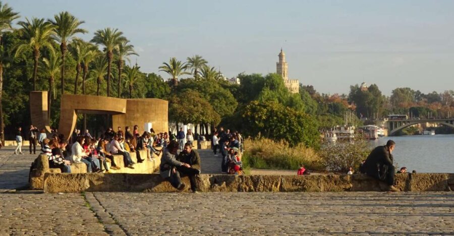 Seville: 2.5-Hour Evening Electric Bike Tour - An In-Depth Look at the Experience