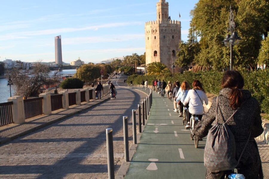 Seville: 3Hour Bike Tour along the Guadalquivir River - Key Points