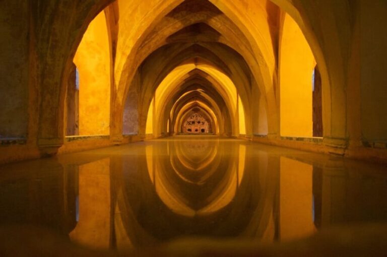 Seville: Alcazar Private Tour - Discovering the Alcazar: A Detailed Look