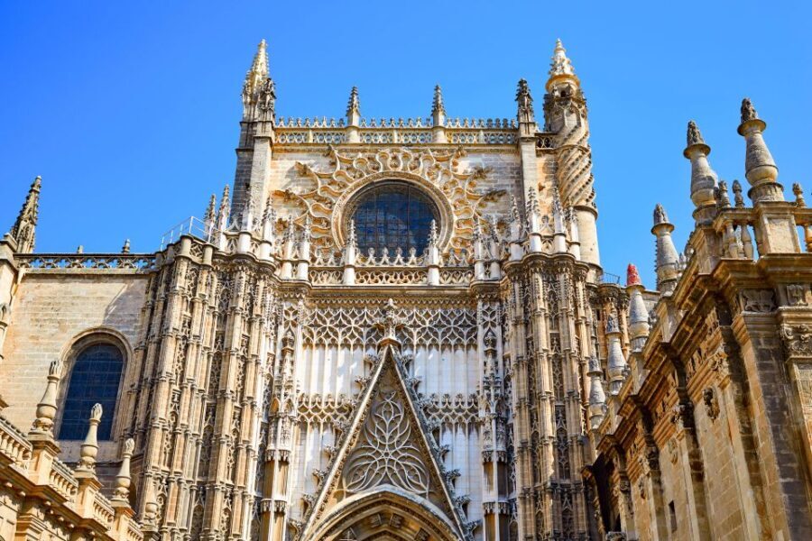 Seville: Cathedral and Alcázar Guided Tour - Detailed Breakdown of the Itinerary