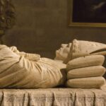 Seville: Cathedral & Giralda Guided Tour with Entry Tickets - A Closer Look at the Tour Experience