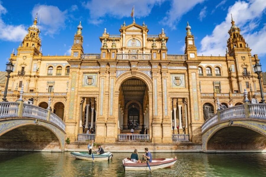 Seville: City of Queens, Nuns, Sex Work & Witches - The Itinerary Breakdown