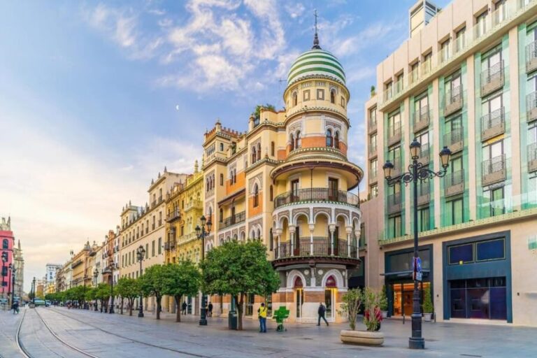 Seville: Express Walk with a Local in 60 minutes - What Makes This Tour a Great Value?