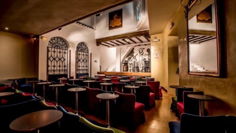 Seville: Flamenco Show at Tablao Los Gallos - The Performers and Their Artistry