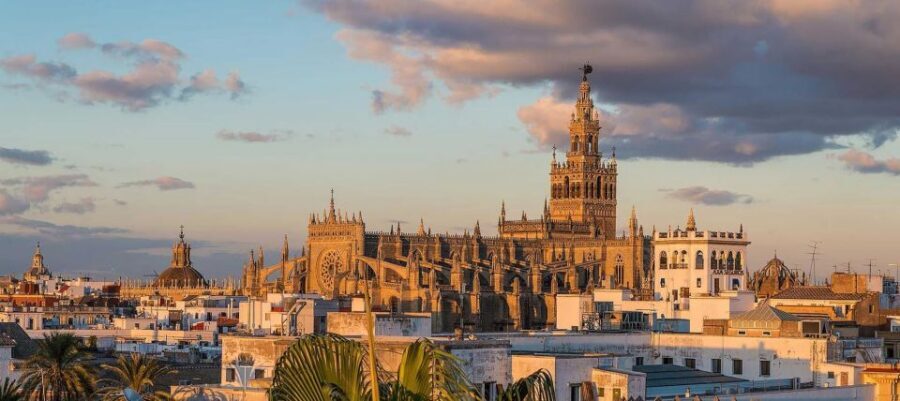 Seville: Guided Tour with Cathedral & Giralda Entrance - The Itinerary: What You Can Expect