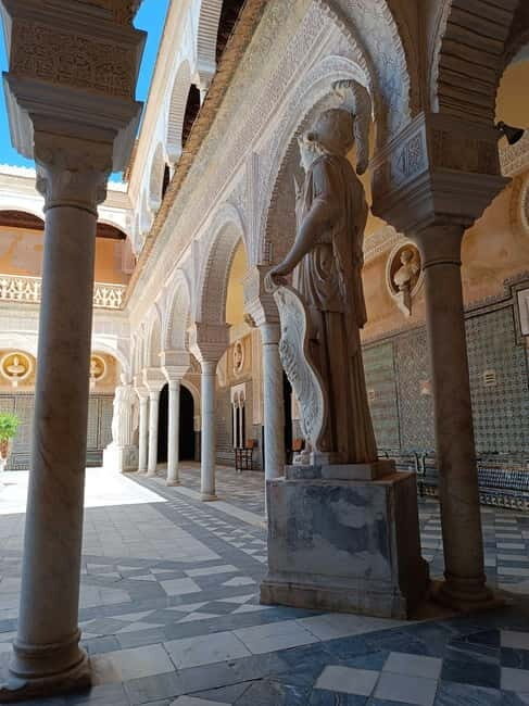 Seville: Guided visit of the Casa de Pilatos with entrance tickets - What to Expect: A Closer Look at the Tour Itinerary