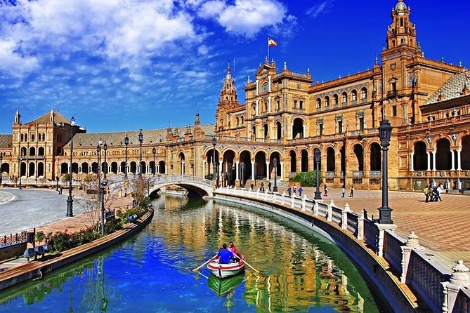 Seville Private walking tour with skip the line tickets to Cathedral and Alcazar - A Closer Look at the Tour Experience