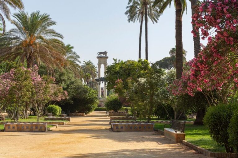 Seville: Relaxing City Bike Tour with a Tour Guide - The Itinerary in Detail