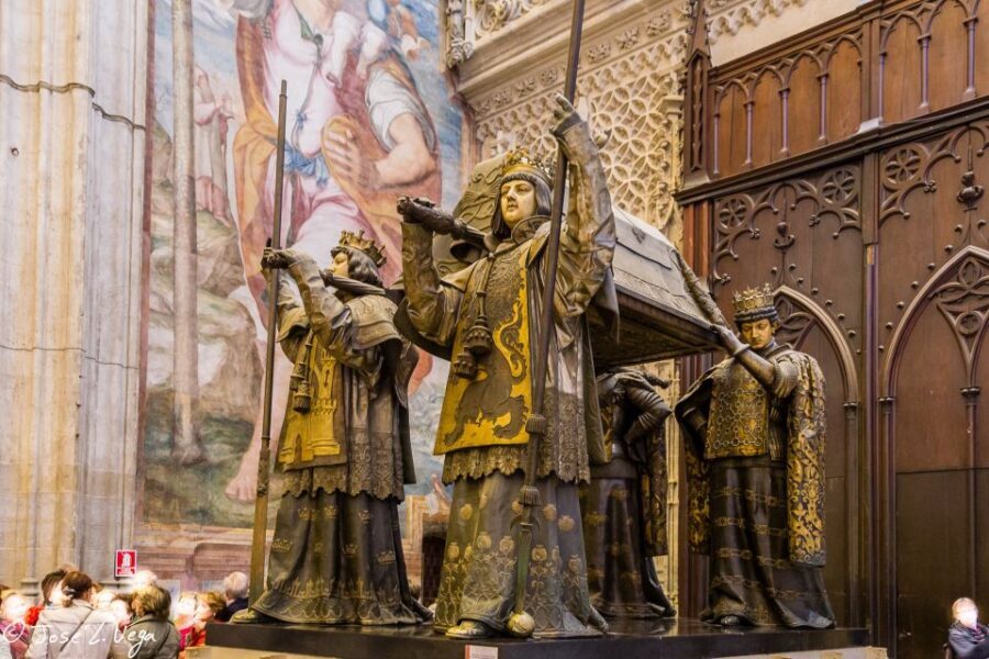 Seville: Small-Group Cathedral and Giralda Tour with Tickets - What to Expect: From Mosque to Cathedral, and Beyond