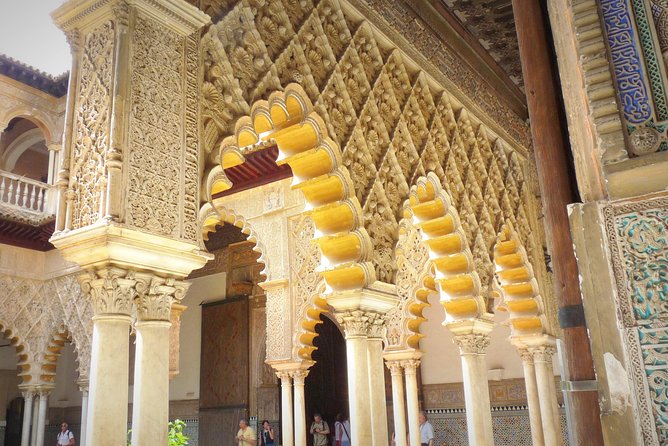 Seville Tour with Alcazar, Cathedral and Giralda from Granada - Key Points