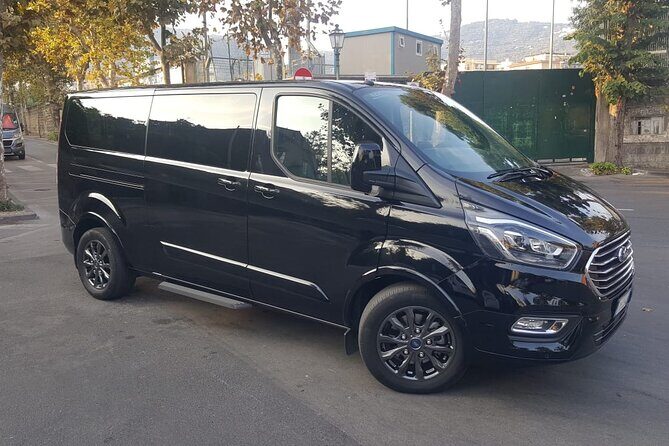 Shared shuttle service from Positano to Naples Central Station - Key Points