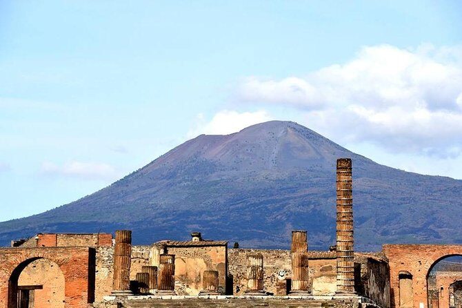 Shore excursion Guided Tour of Pompeii Ruins and Sorrento with a Farmhouse Lunch - Free Time in Sorrento: Explore at Your Own Pace