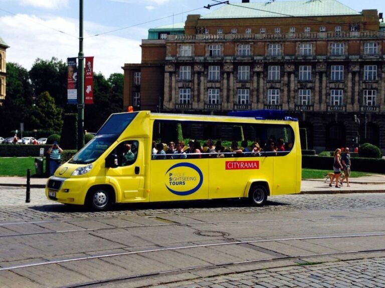 Short city tour by bus - 1 hour - Frequently Asked Questions