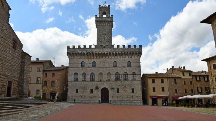 Siena - Rome Transfer Tour with Orvieto & Montepulciano - Monterpulciano: A Wine Lover’s Paradise
