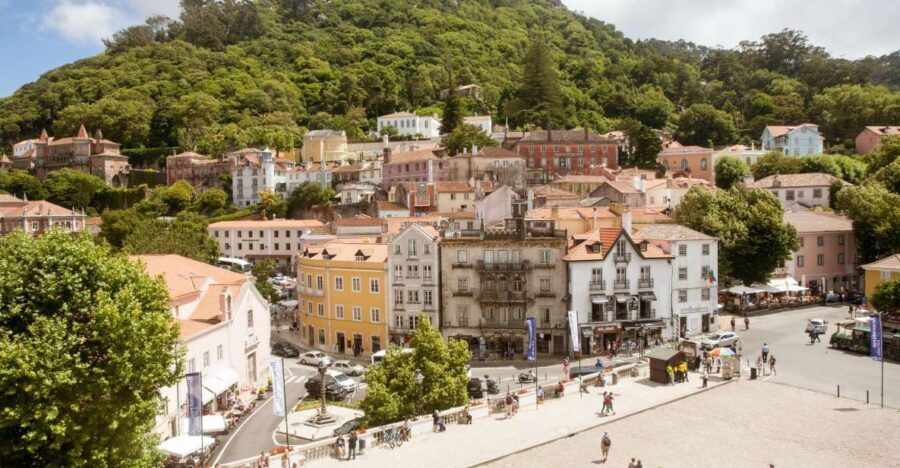 Sintra: Half-Day Tour with Royal Palace Ticket - How the Day Plays Out