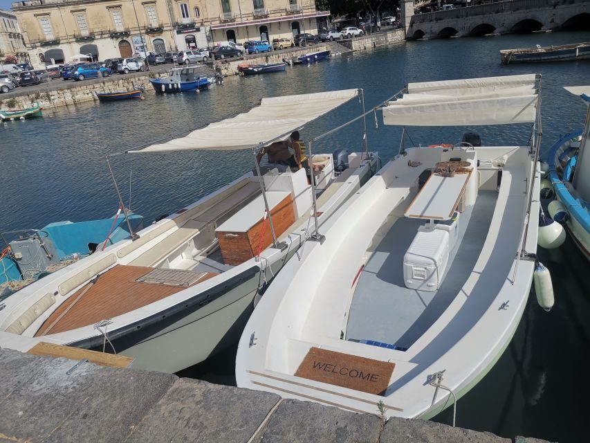 Siracusa: Ortigia Boat Tour with Marine Grotto - Exploring Ortigia from the Water