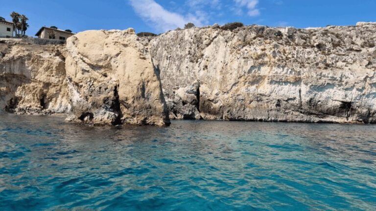 Siracusa: PRIVATE boat excursion 2,5h - The Authenticity and Personal Value