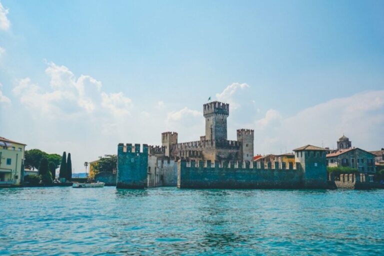 Sirmione: Village Highlights Walking & Lake Garda Boat Tour - What the Tour Gets Right