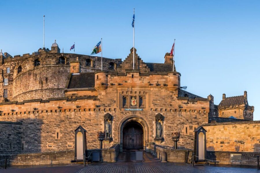 Skip-the-line Edinburgh Castle with Old Town Walking Tour - What Sets This Tour Apart?