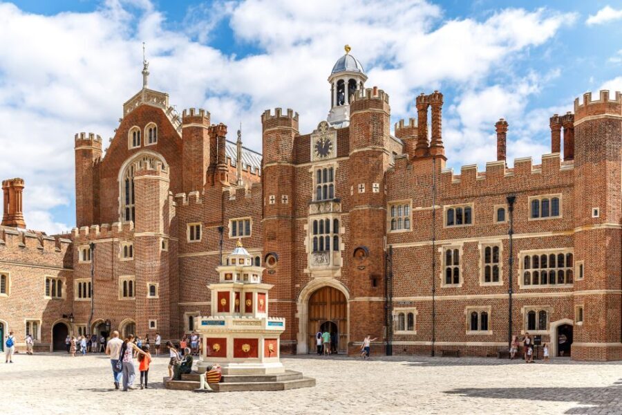 Skip-the-line Hampton Court Palace from London by Car - Who Will Love This Tour?