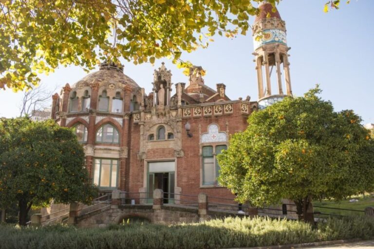 Skip-the-line Recinte Modernista de Sant Pau Private Tour - Extended Options: More Than Just Sant Pau