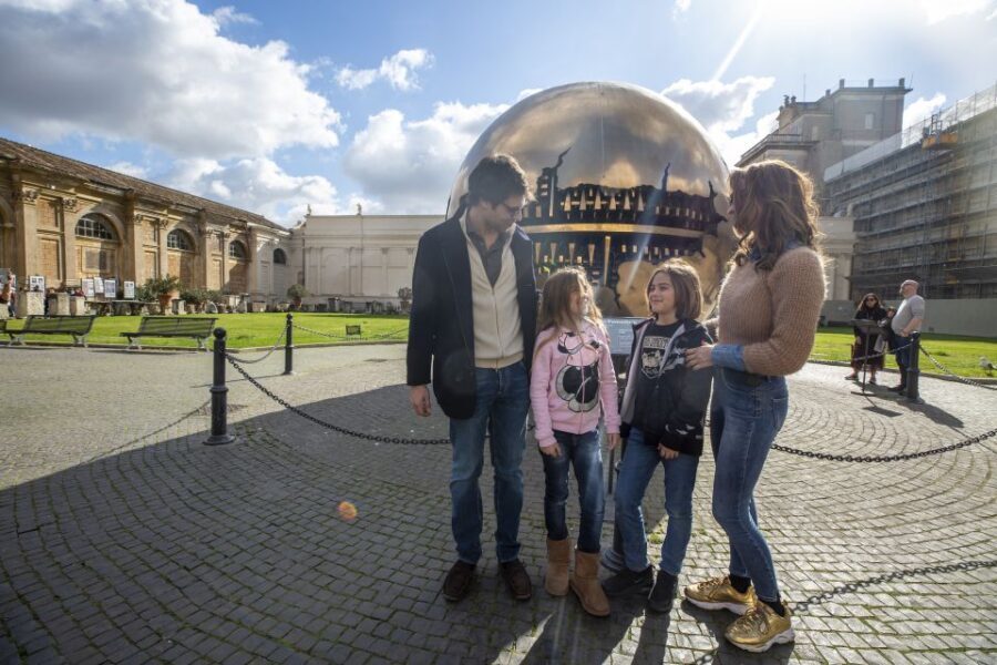 Skip-the-Ticket-Line Kids Fun Sistine Chapel & Vatican Tour - The Experience: What Families Can Expect