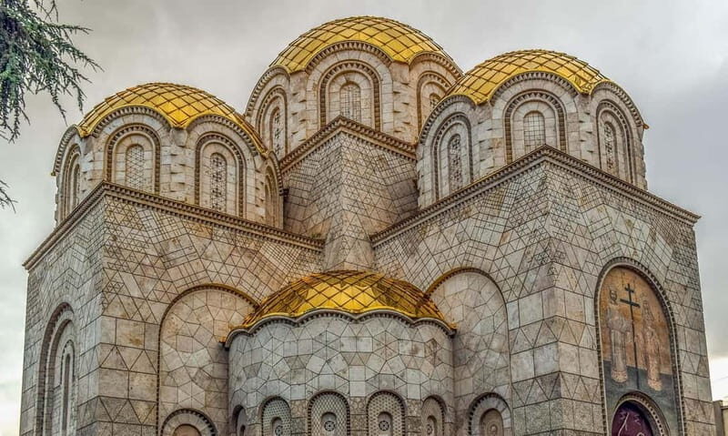 Skopje private guided city tour - Crossing the Iconic Stone Bridge and the Old Town