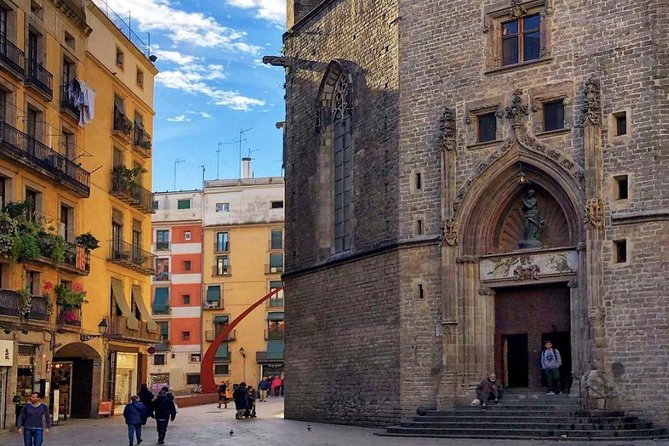 Small Group Barcelona Walking Tour, Flamenco Show & Tapas Dinner - An In-Depth Look at the Experience