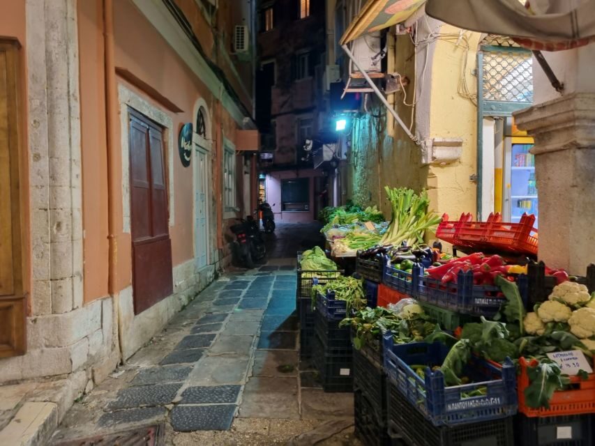 Small Group: Corfu Evening Walking Tour with a Glass of Wine - Discovering the Must-See Spots